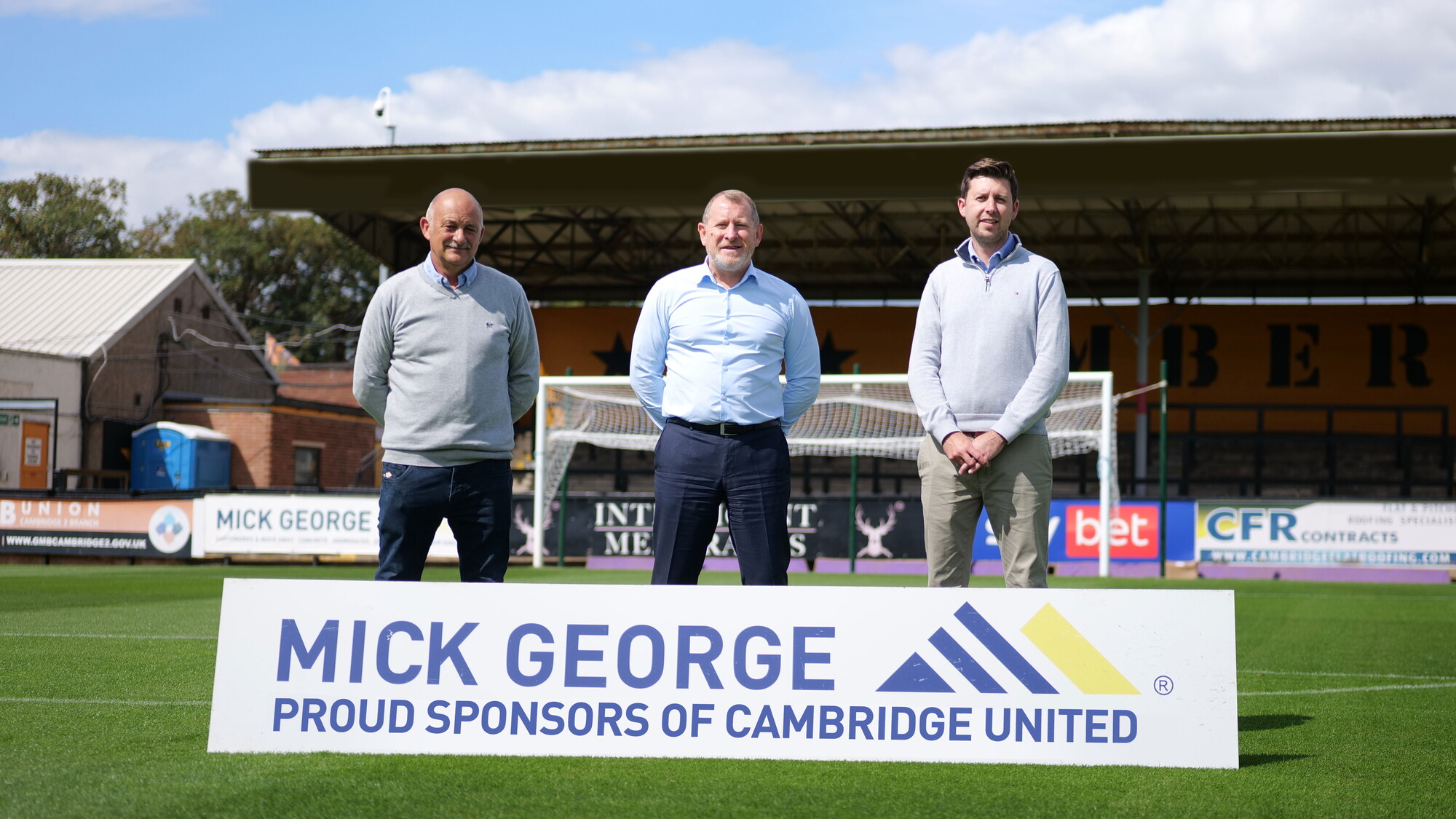ARU announced as one of the U's Principal Partners | Cambridge United F.C.
